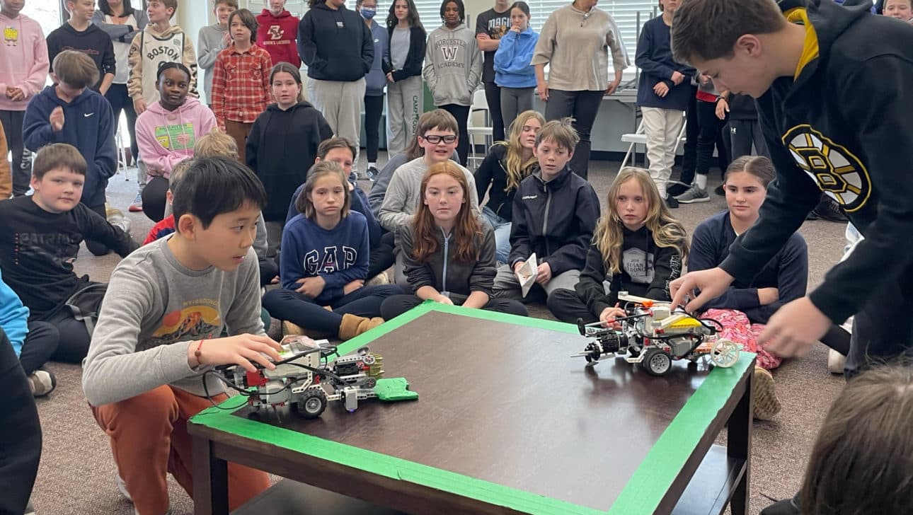 Grade 7 BattleBot Competition! - Dedham Country Day School